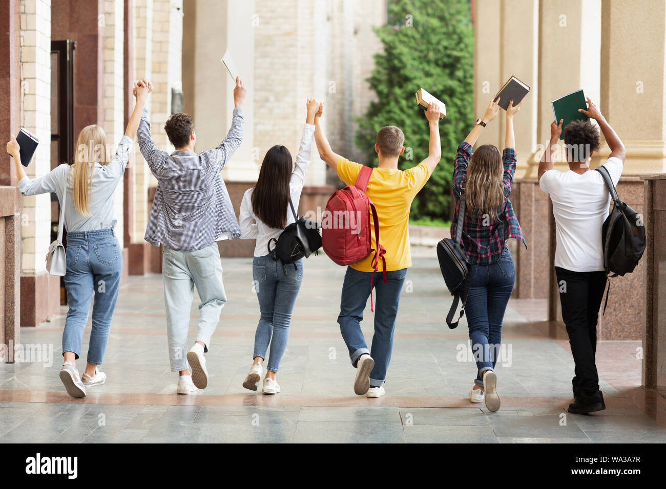 African college girl walking hi-res stock photography and images - Alamy