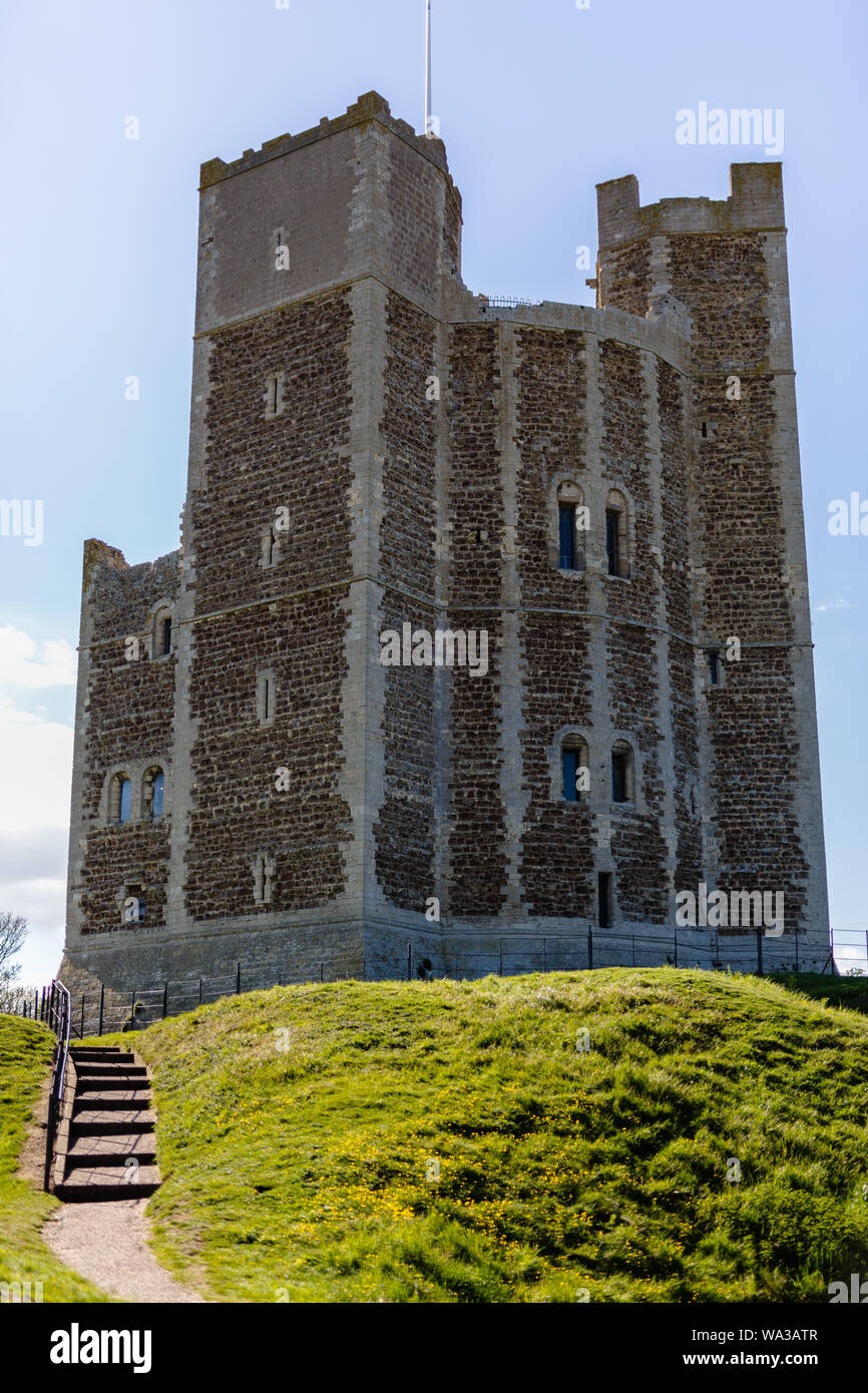 Medieval keeps hi-res stock photography and images - Alamy