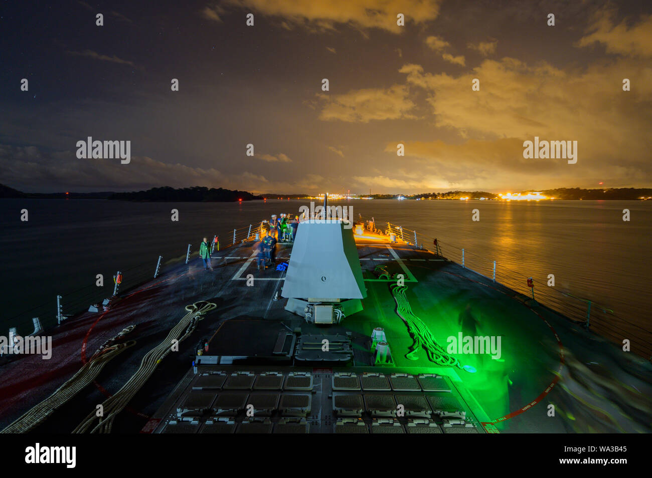 Uss gridley ddg 101 hi-res stock photography and images - Alamy