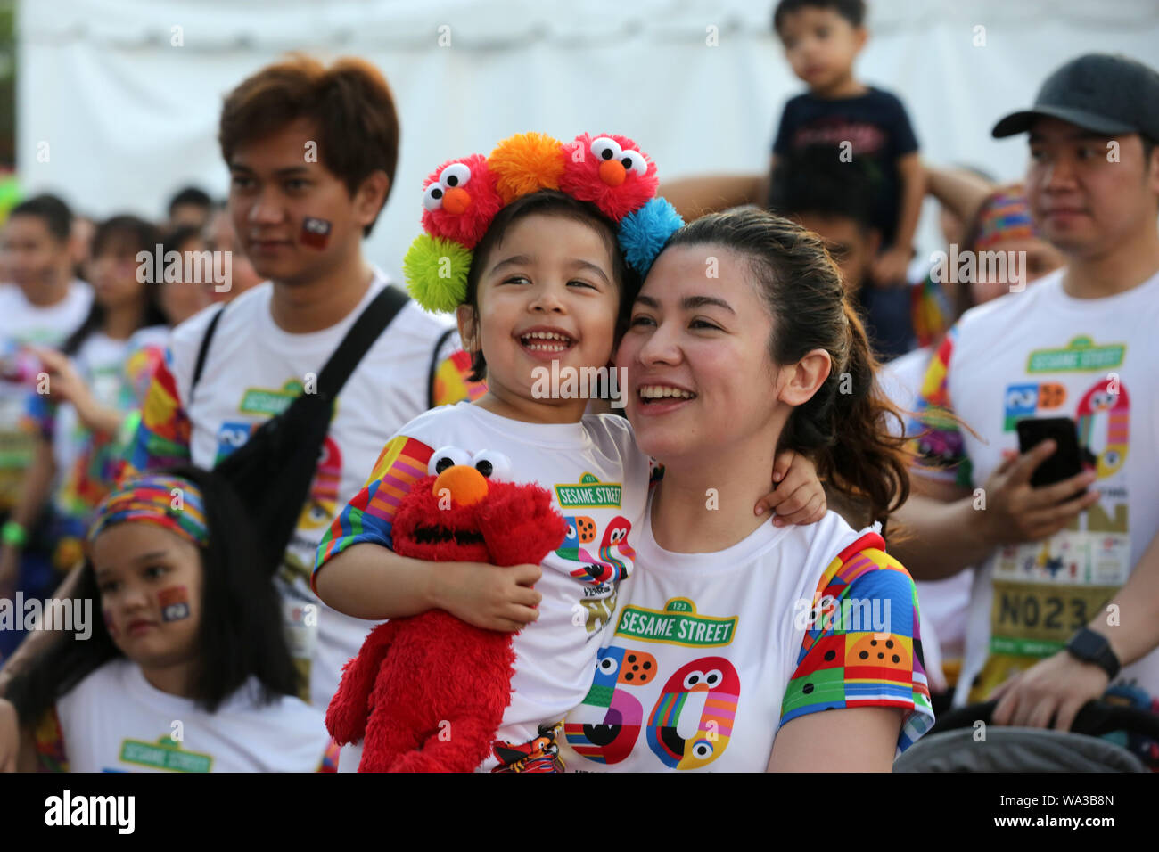 Pasay City, Philippines. 17th Aug, 2019. A mother and her child are ...