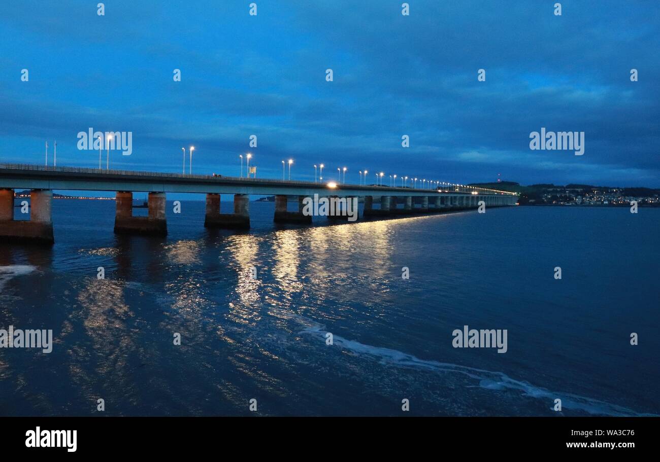 Bridge over River Tay and Tay estuary Stock Photo - Alamy
