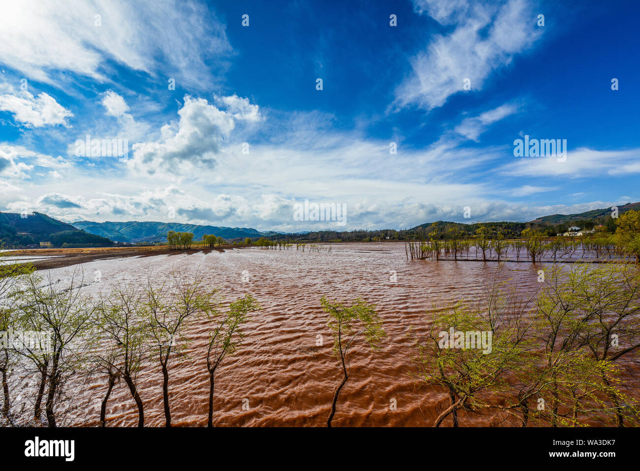 Read lake scenery Stock Photo - Alamy