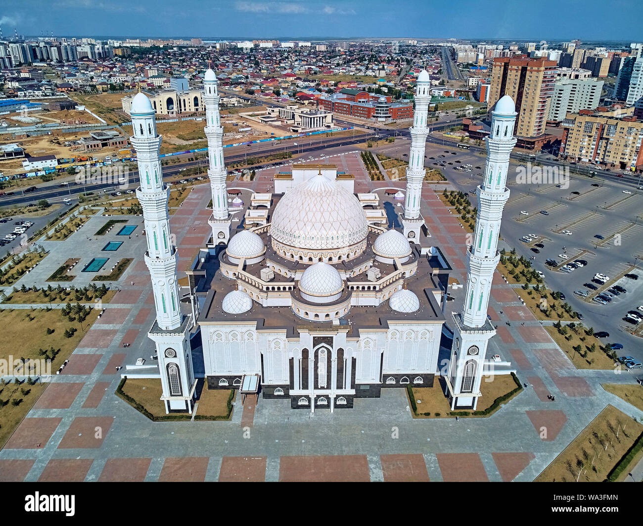 Hazrat sultan mosque astana hi-res stock photography and images - Alamy