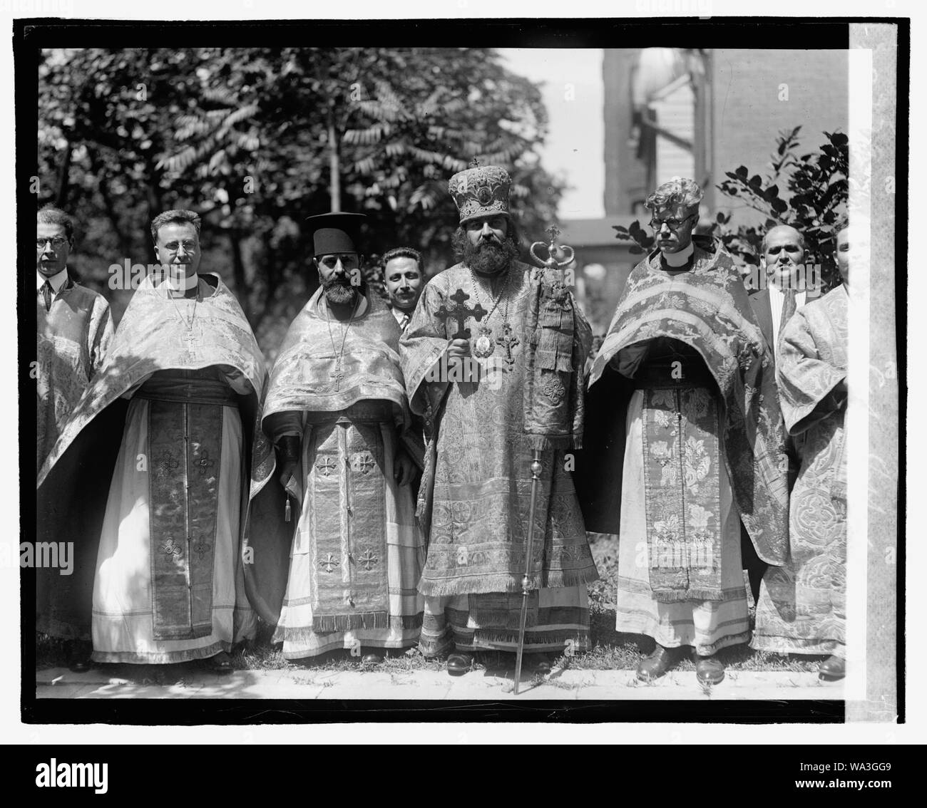 Bishop Ofiesh Aftimios and Clergy], 8/26/22 Stock Photo - Alamy
