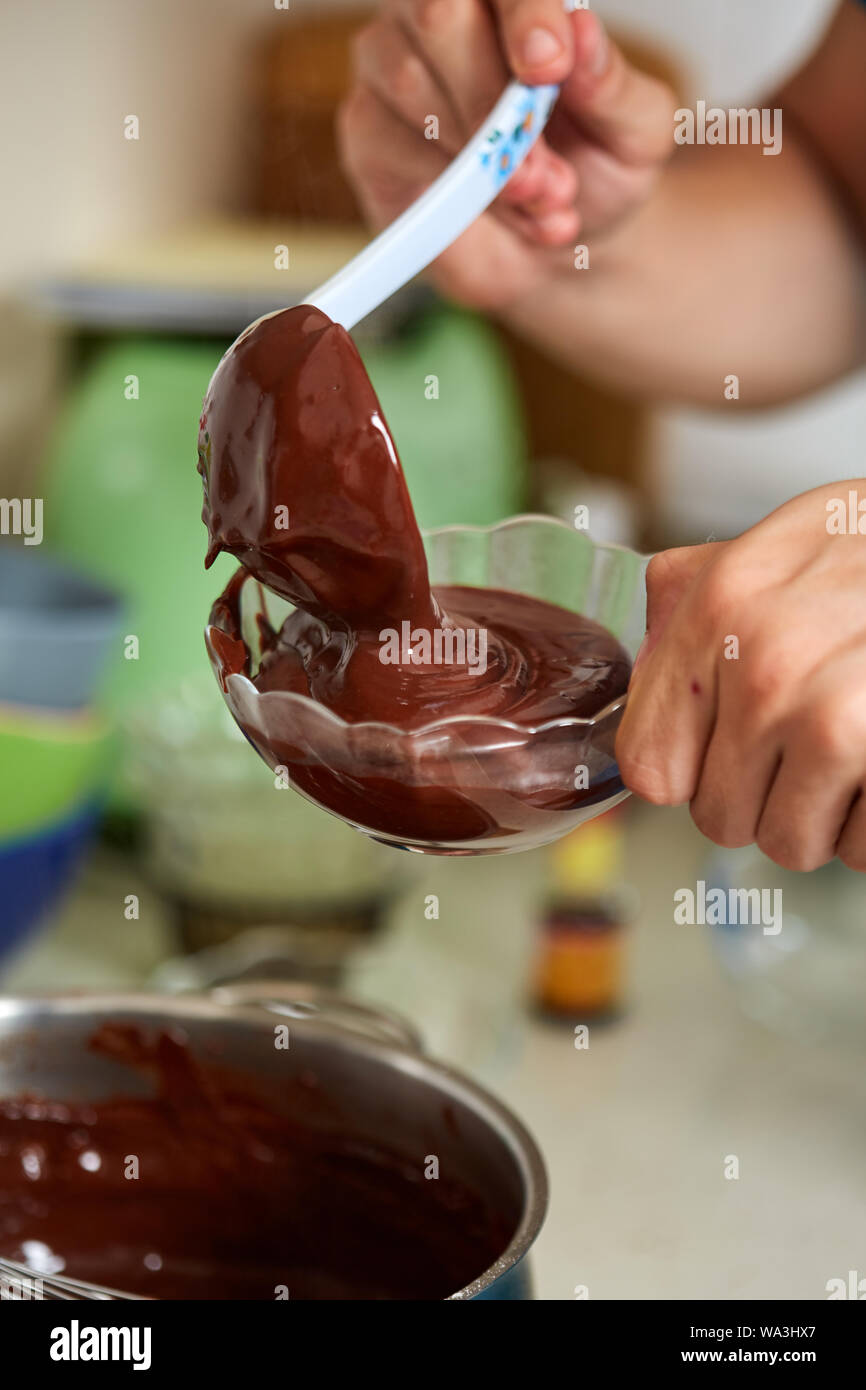 Preparing chocolate pudding cake hi-res stock photography and images ...
