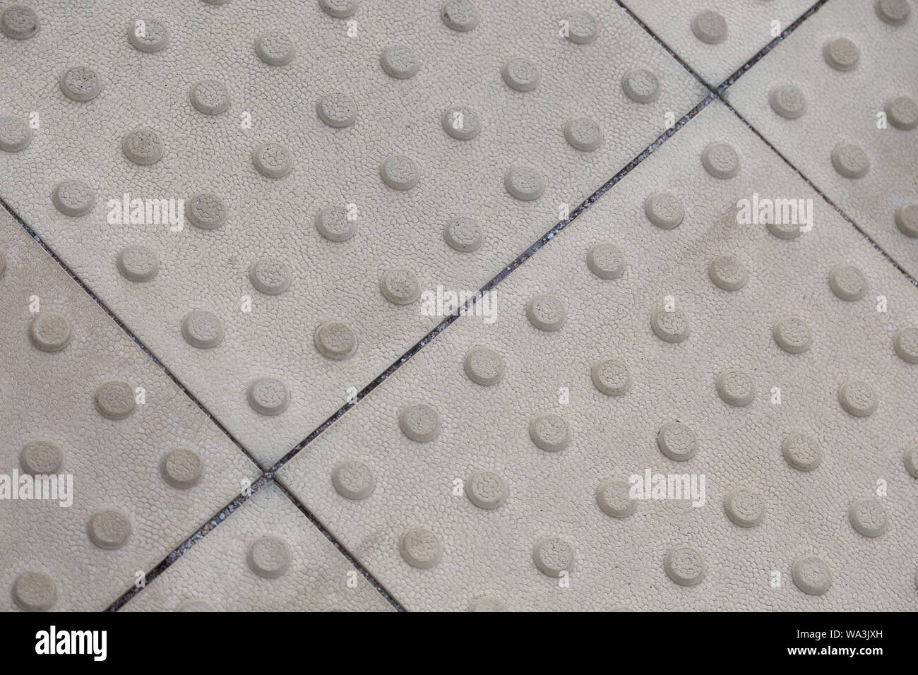 Tactile paving hi-res stock photography and images - Alamy
