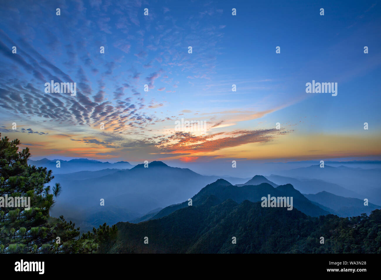 Fujian blue hi-res stock photography and images - Alamy