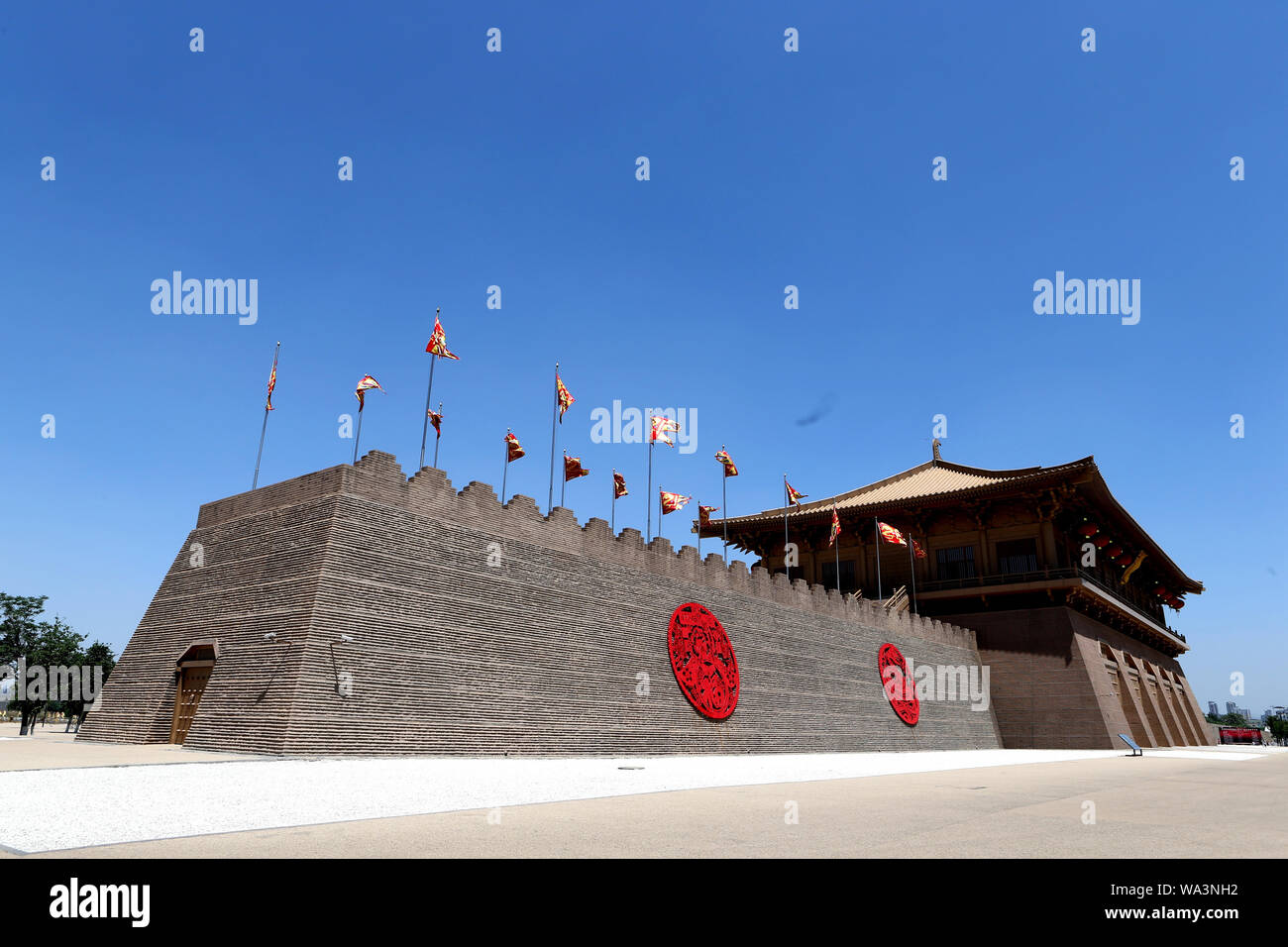 Phoenix park gate hi-res stock photography and images - Alamy