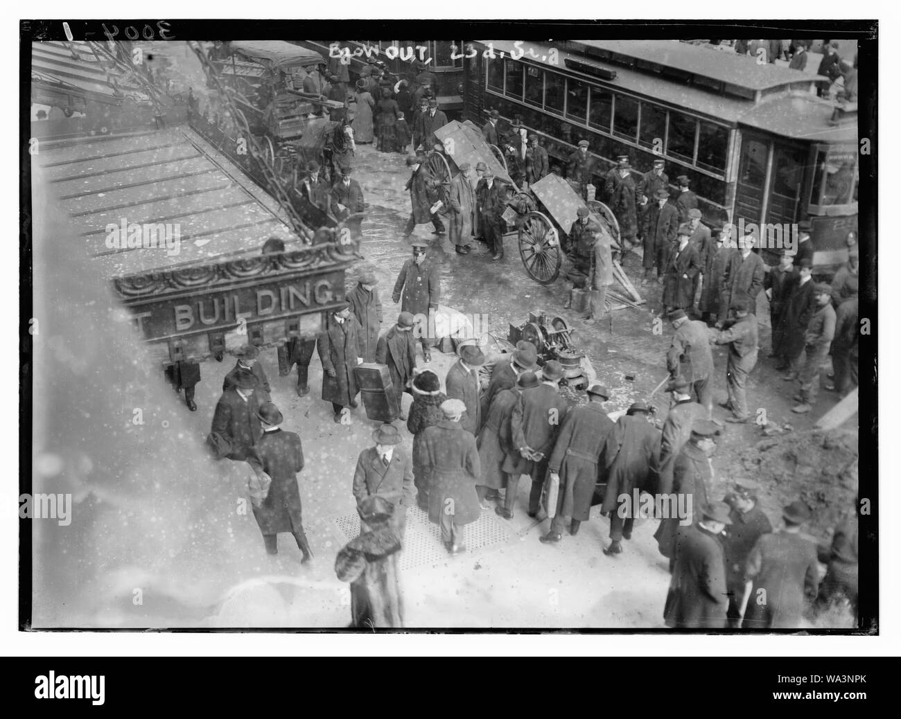 Emergency leak Cut Out Stock Images & Pictures - Alamy