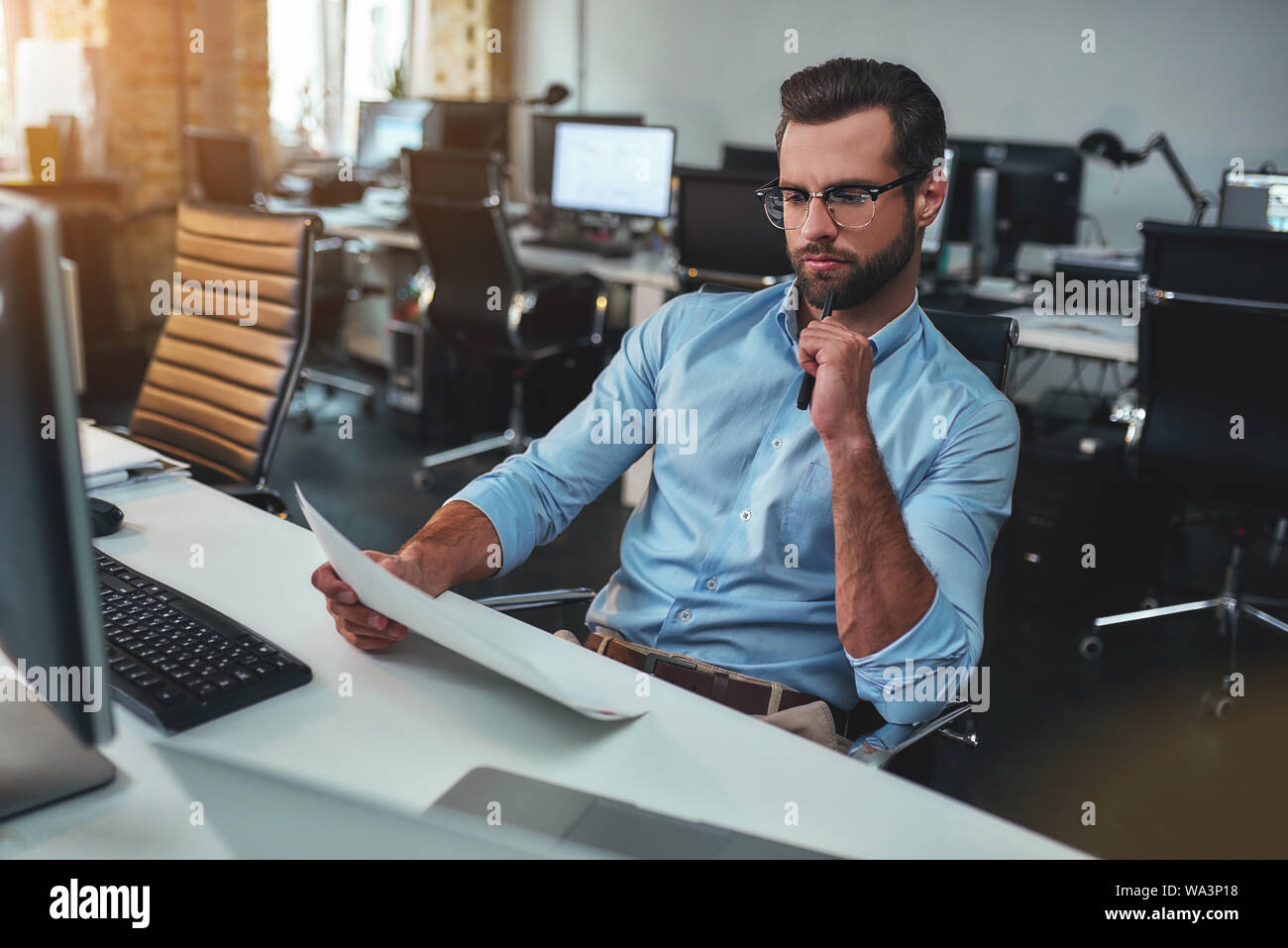 New Strategy Concentrated Bearded Man In Eyeglasses And Formal Wear