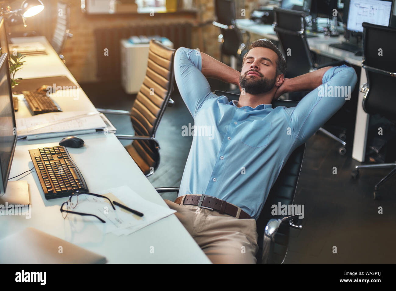 Workplace candid hi-res stock photography and images - Alamy