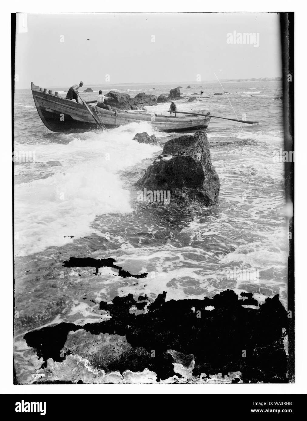 Sea with rocks Cut Out Stock Images & Pictures - Alamy