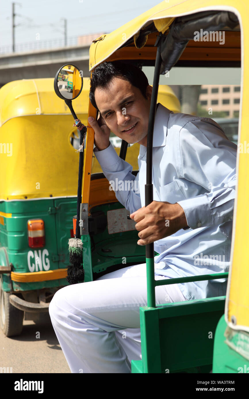 India auto rickshaw side hi-res stock photography and images - Alamy