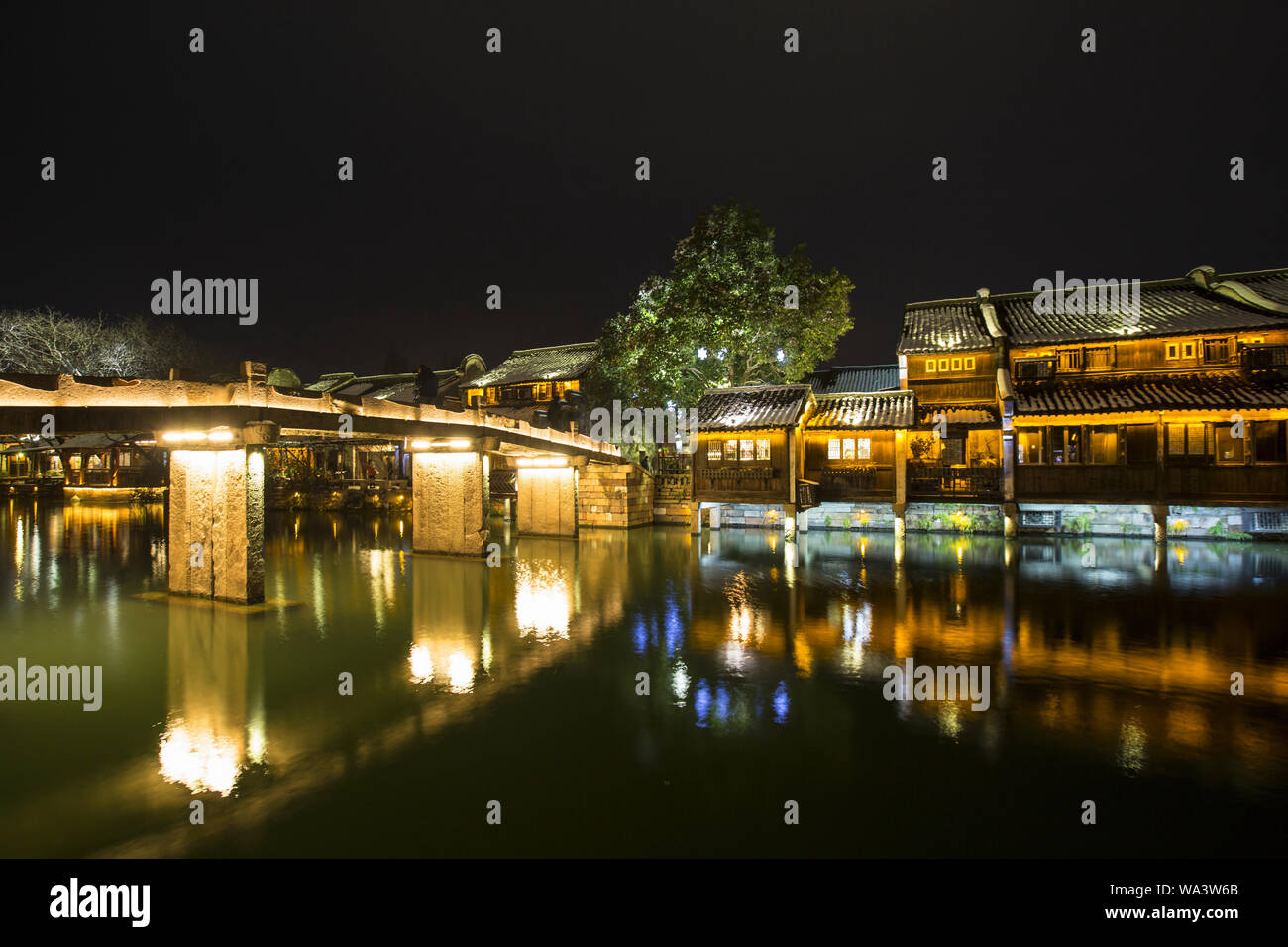 Wuzhen old town hi-res stock photography and images - Alamy