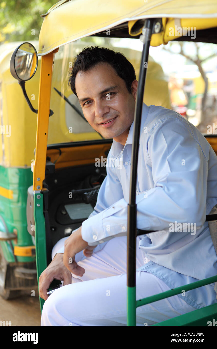Auto rickshaw stand india hi-res stock photography and images - Alamy