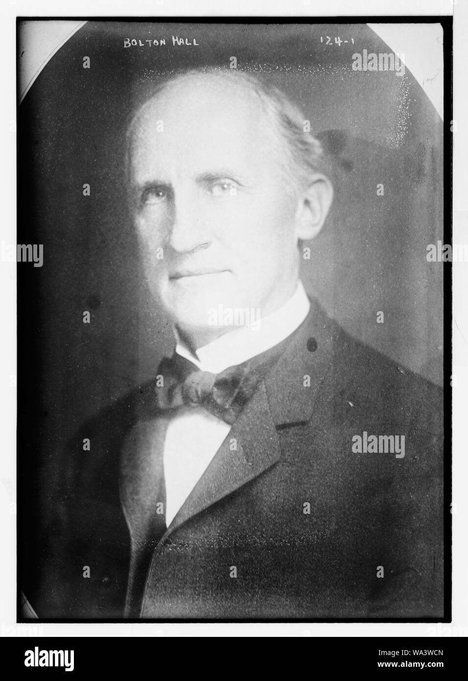 Bolton Hall, portrait bust Stock Photo - Alamy