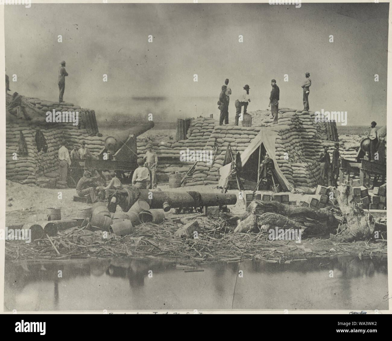 Fort sumter battle hi-res stock photography and images - Alamy