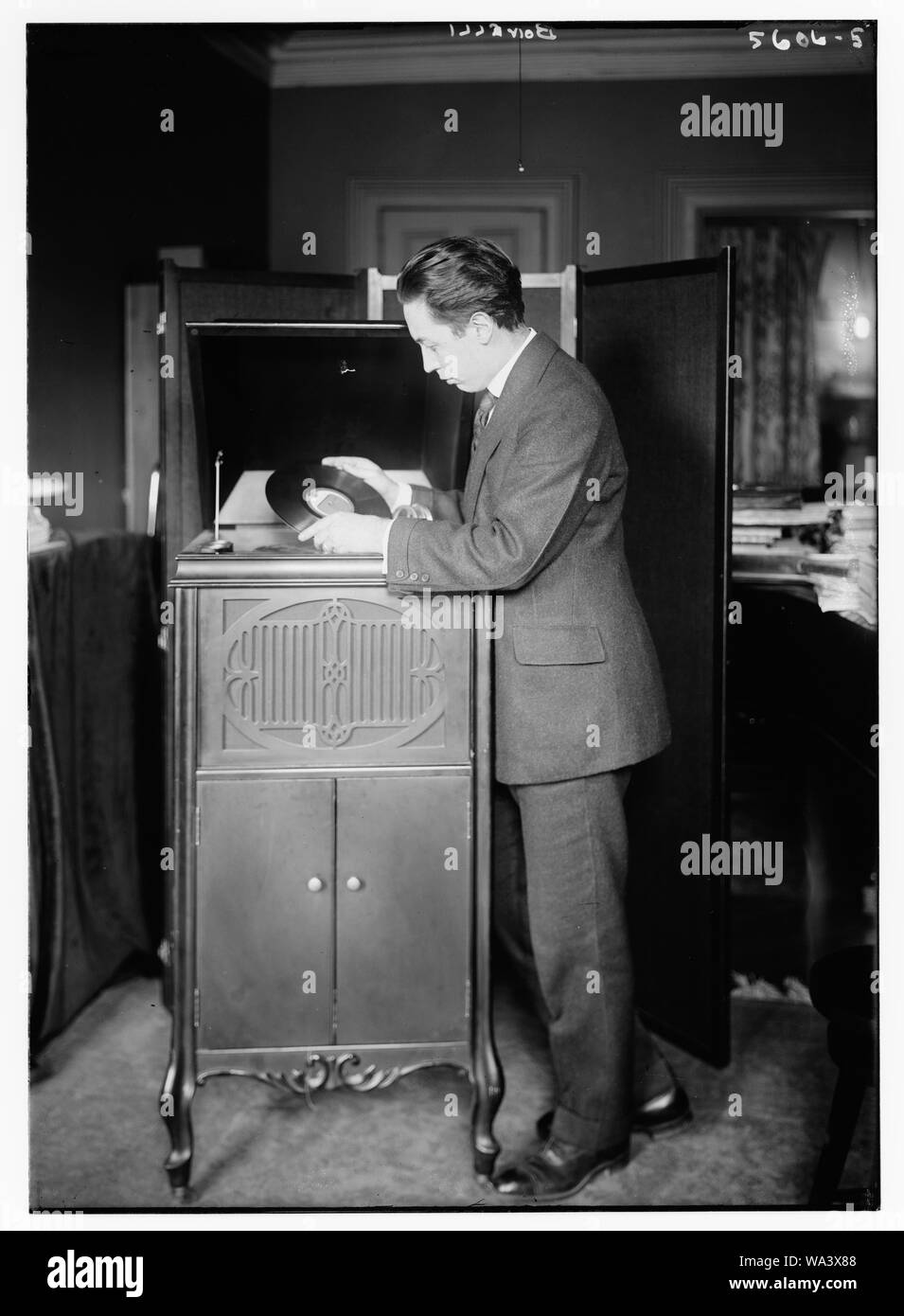 Vinyl machine music sound Cut Out Stock Images & Pictures - Alamy