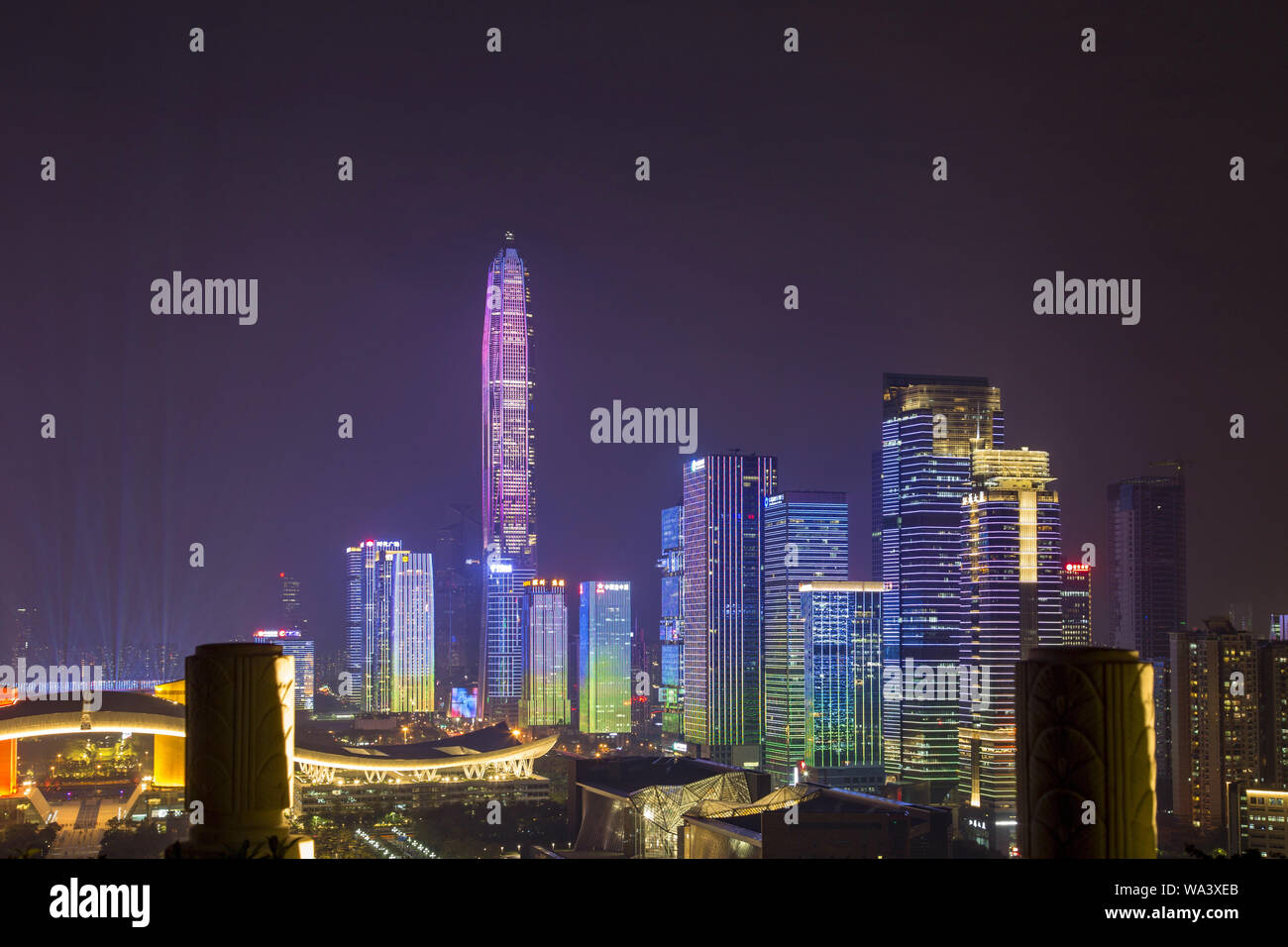 Night of shenzhen hi-res stock photography and images - Alamy