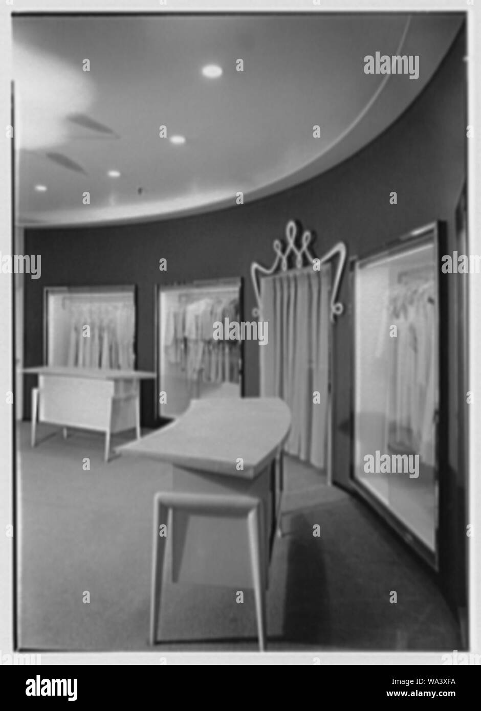 Bonwit Teller, business at 17th and Chestnut, Philadelphia ...