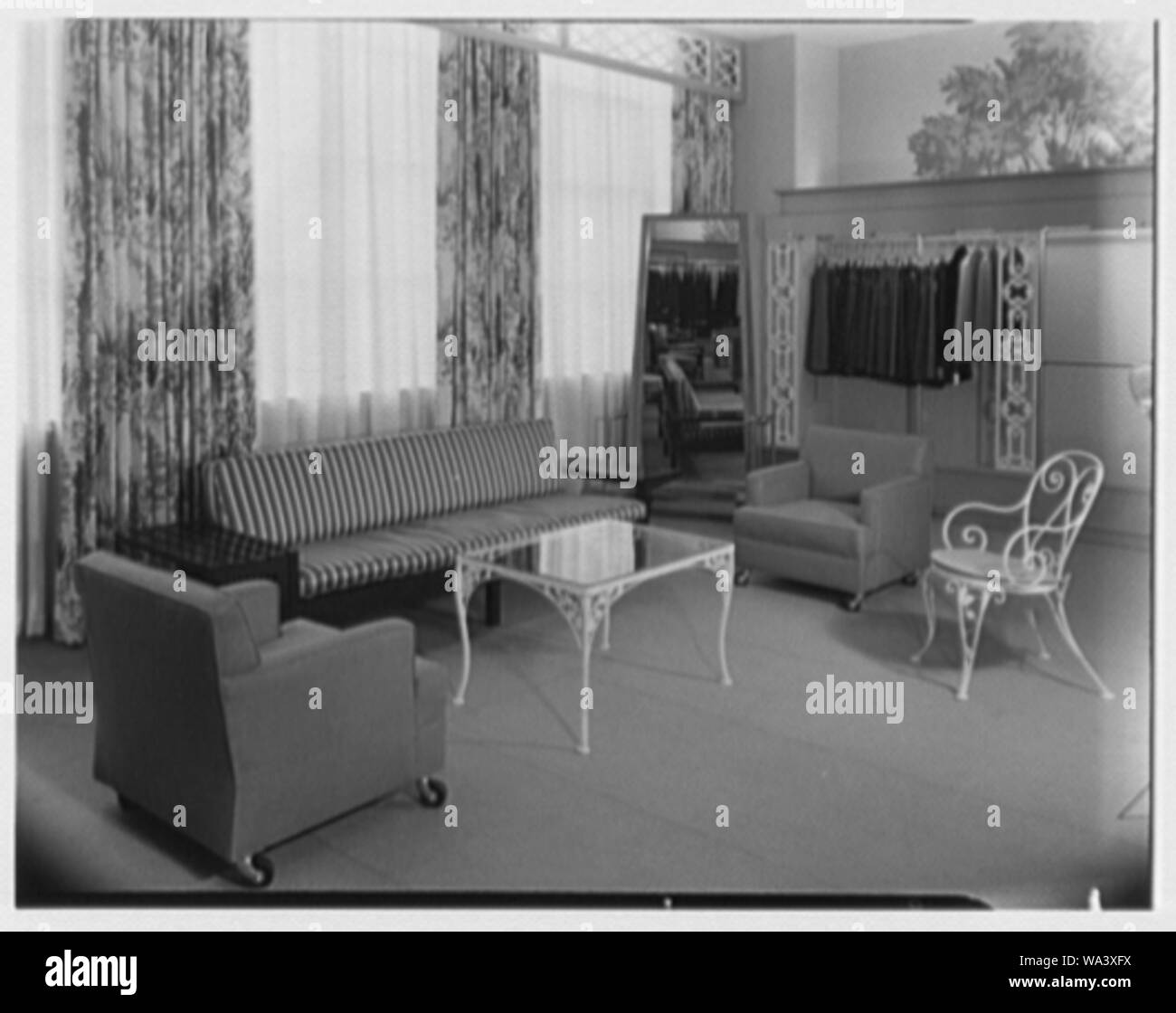 Bonwit teller hi-res stock photography and images - Alamy