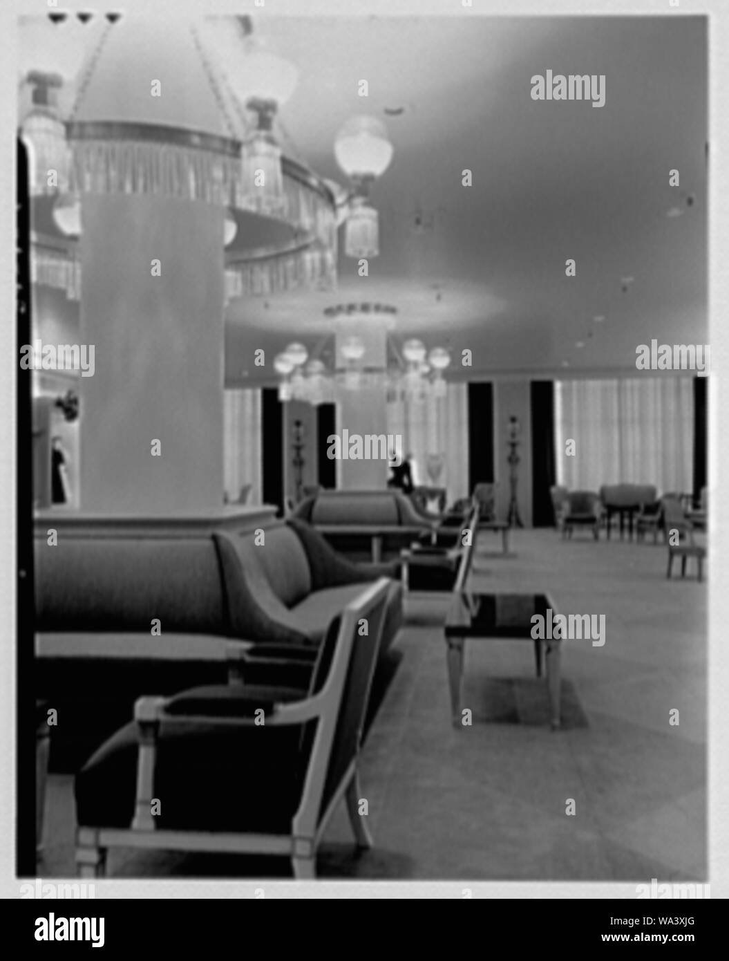 Bonwit Black and White Stock Photos & Images - Alamy