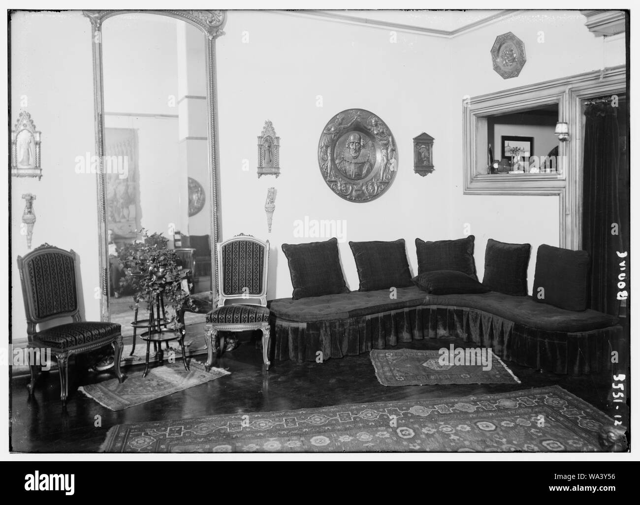 Living room chair table Black and White Stock Photos & Images - Alamy