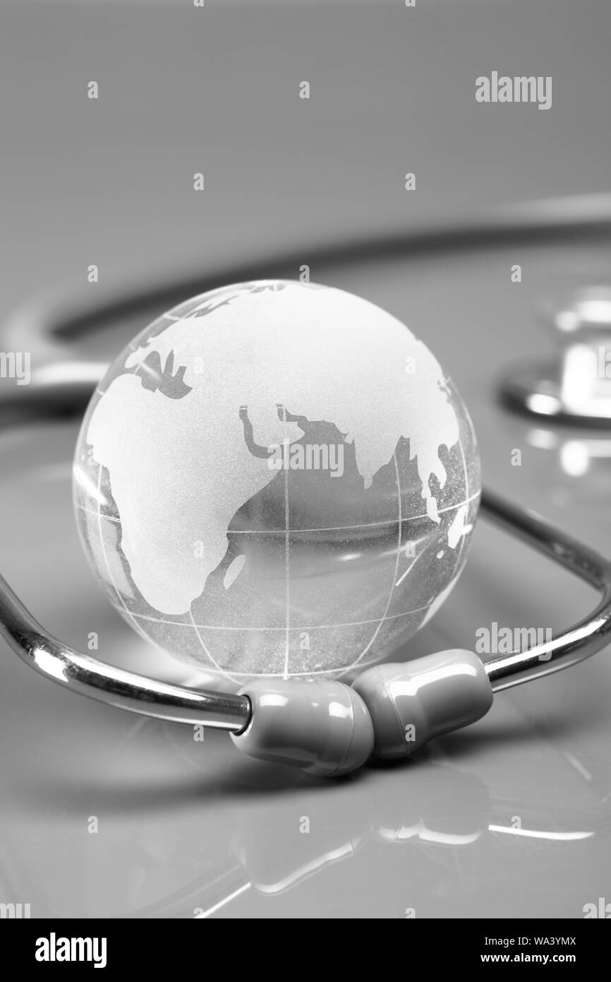 Earth globe stethoscope hi-res stock photography and images - Alamy