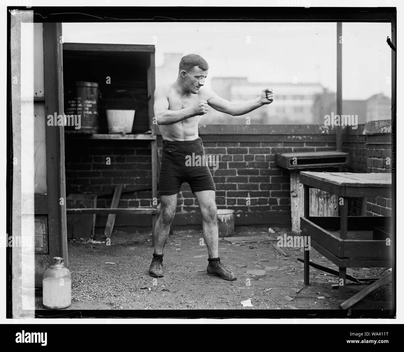 Wash barracks hi-res stock photography and images - Alamy
