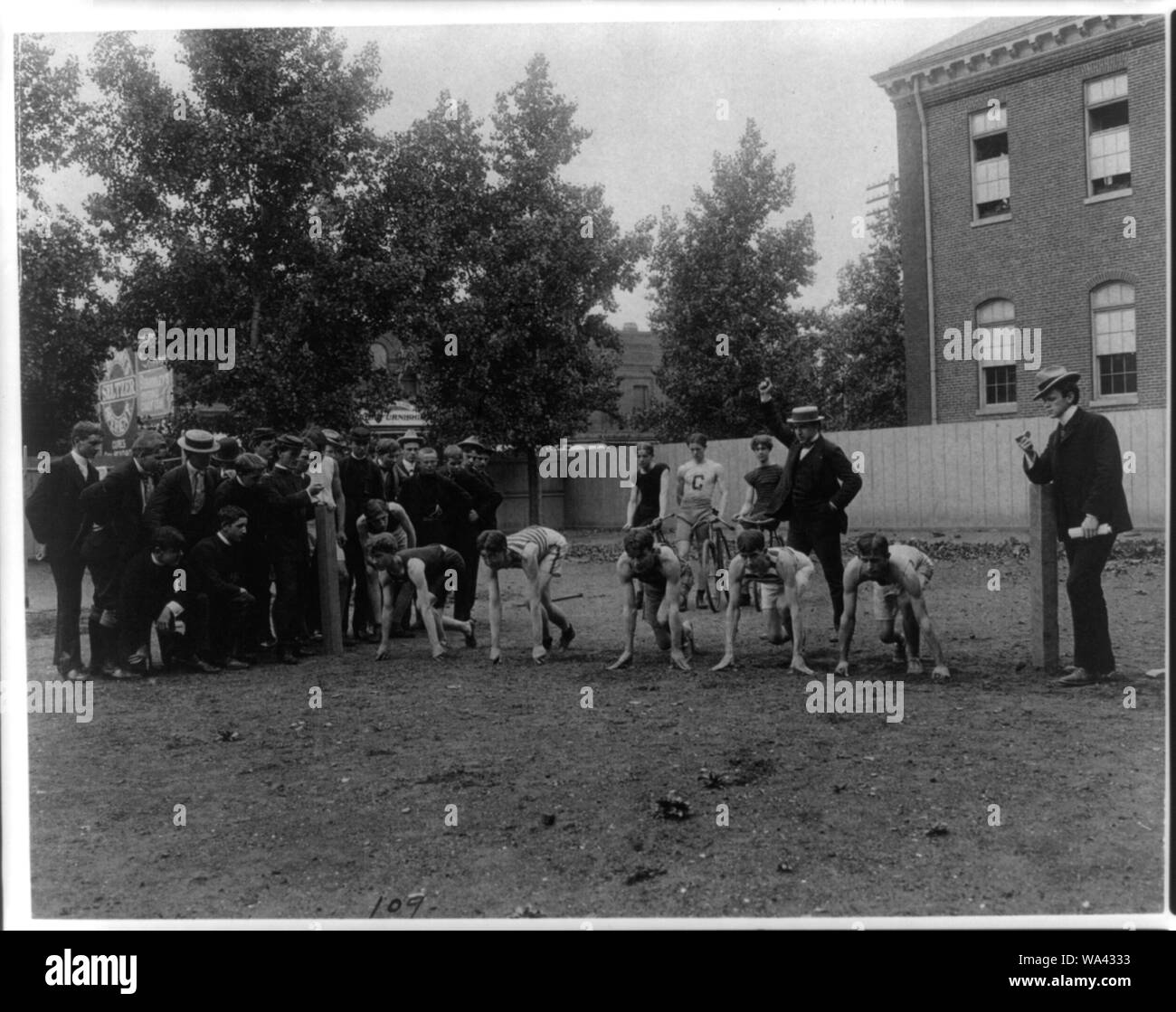 Central high school track hi-res stock photography and images - Alamy