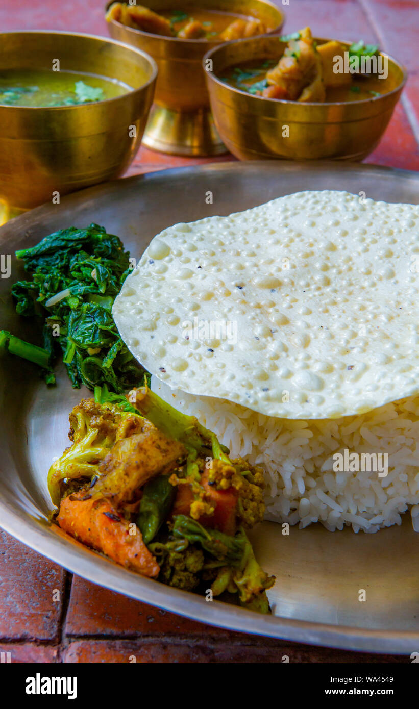 Chapati with curry hi-res stock photography and images - Alamy