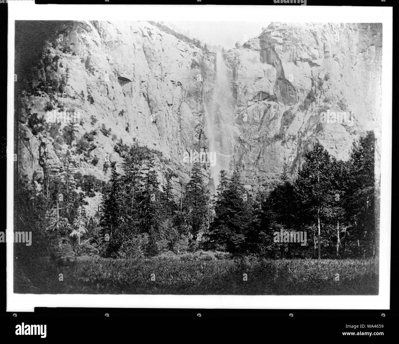 Fall national Black and White Stock Photos & Images - Alamy