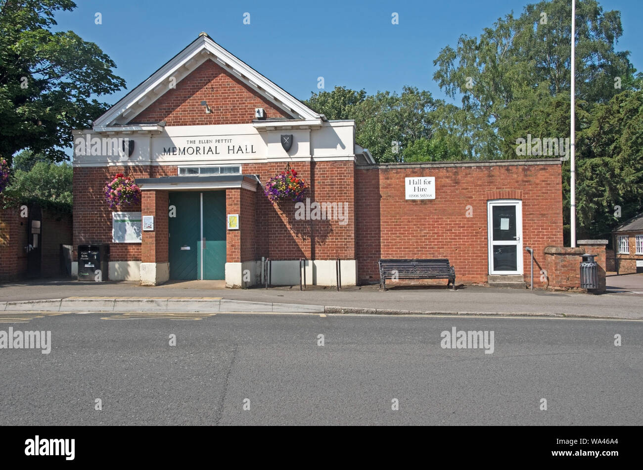 Hall sands hi-res stock photography and images - Alamy