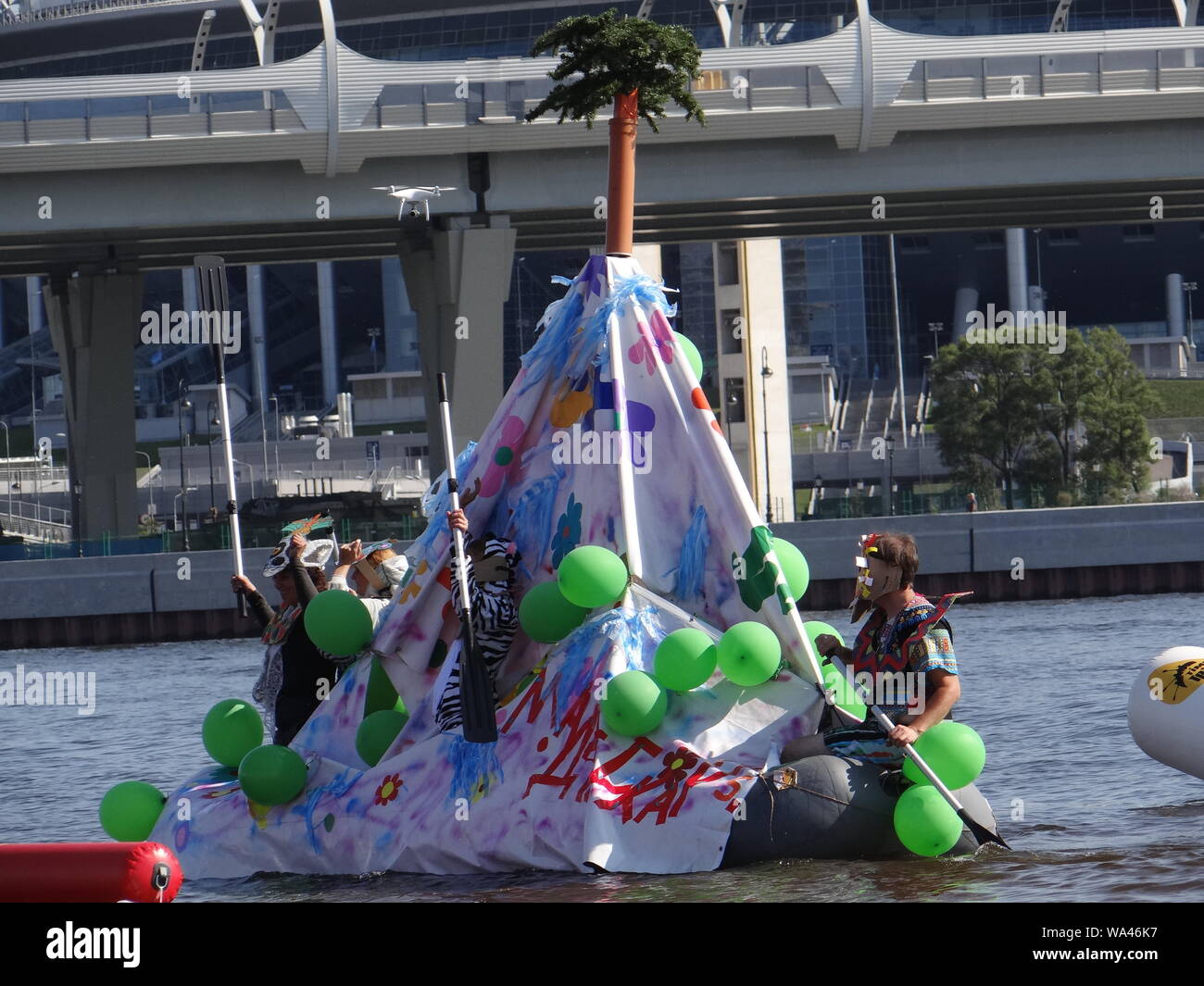 Many funny constructions took place in the annual self-made boats race ...