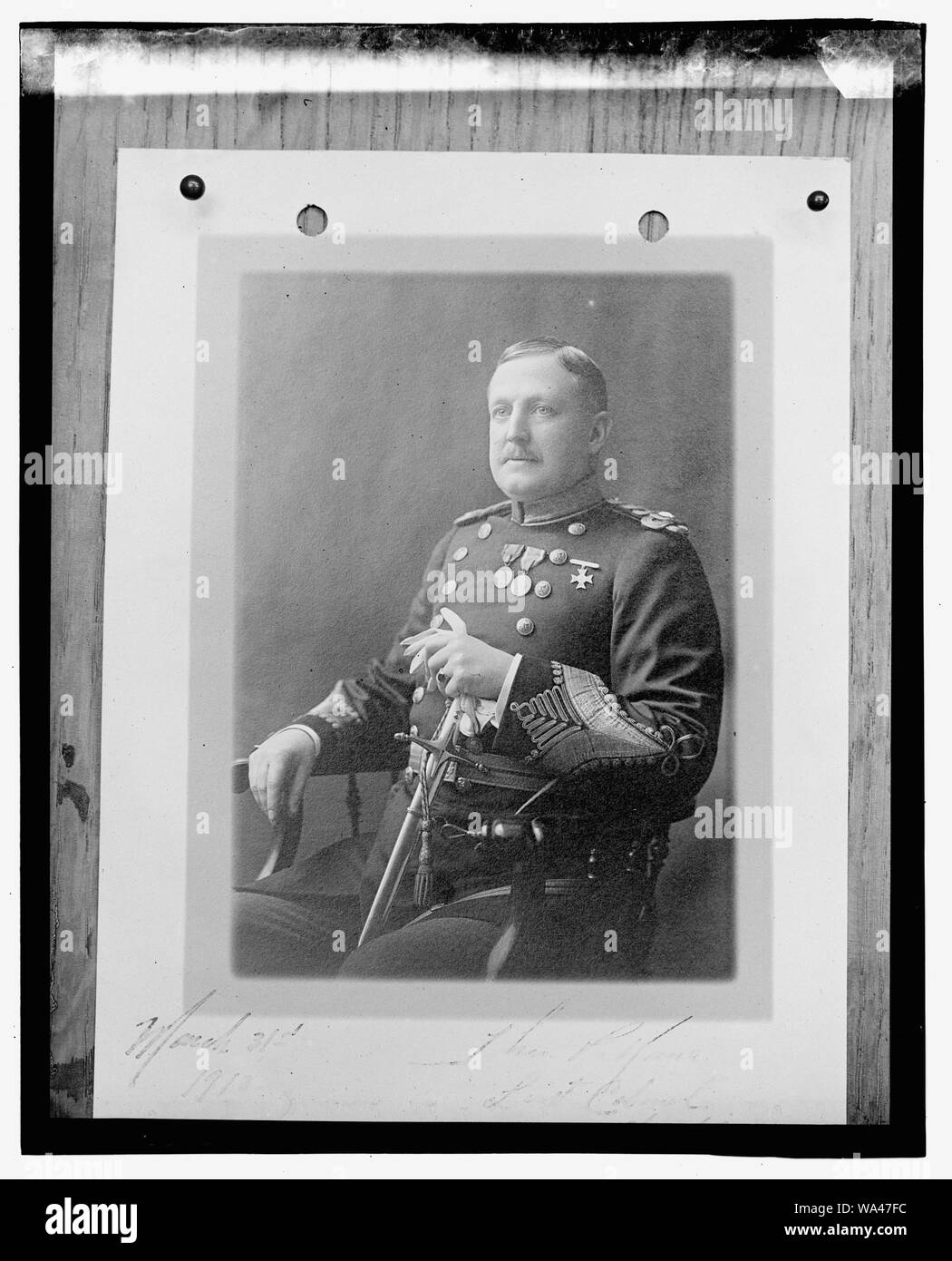 Brigadier general insignia hi-res stock photography and images - Alamy