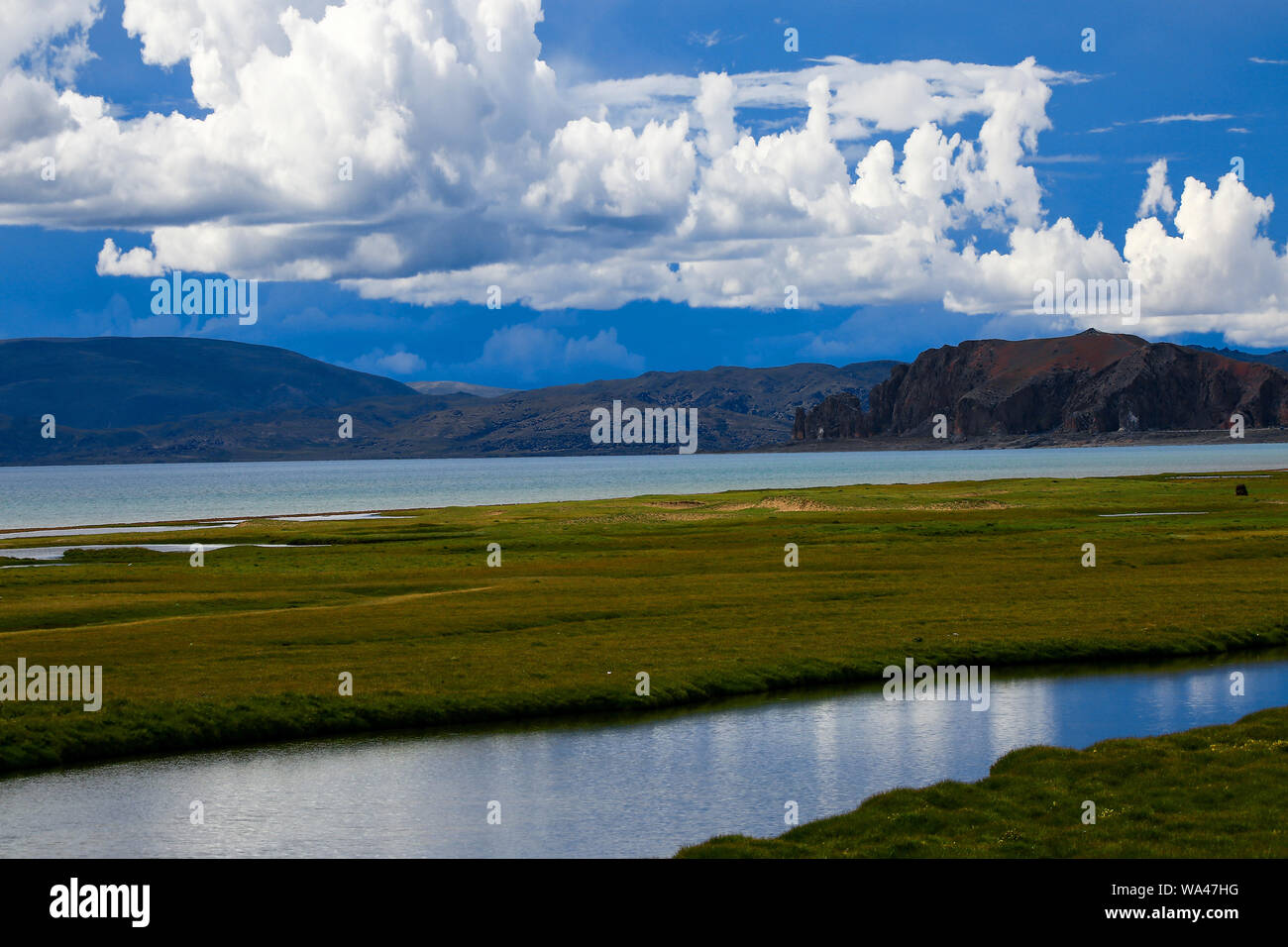 Namtso hi-res stock photography and images - Alamy