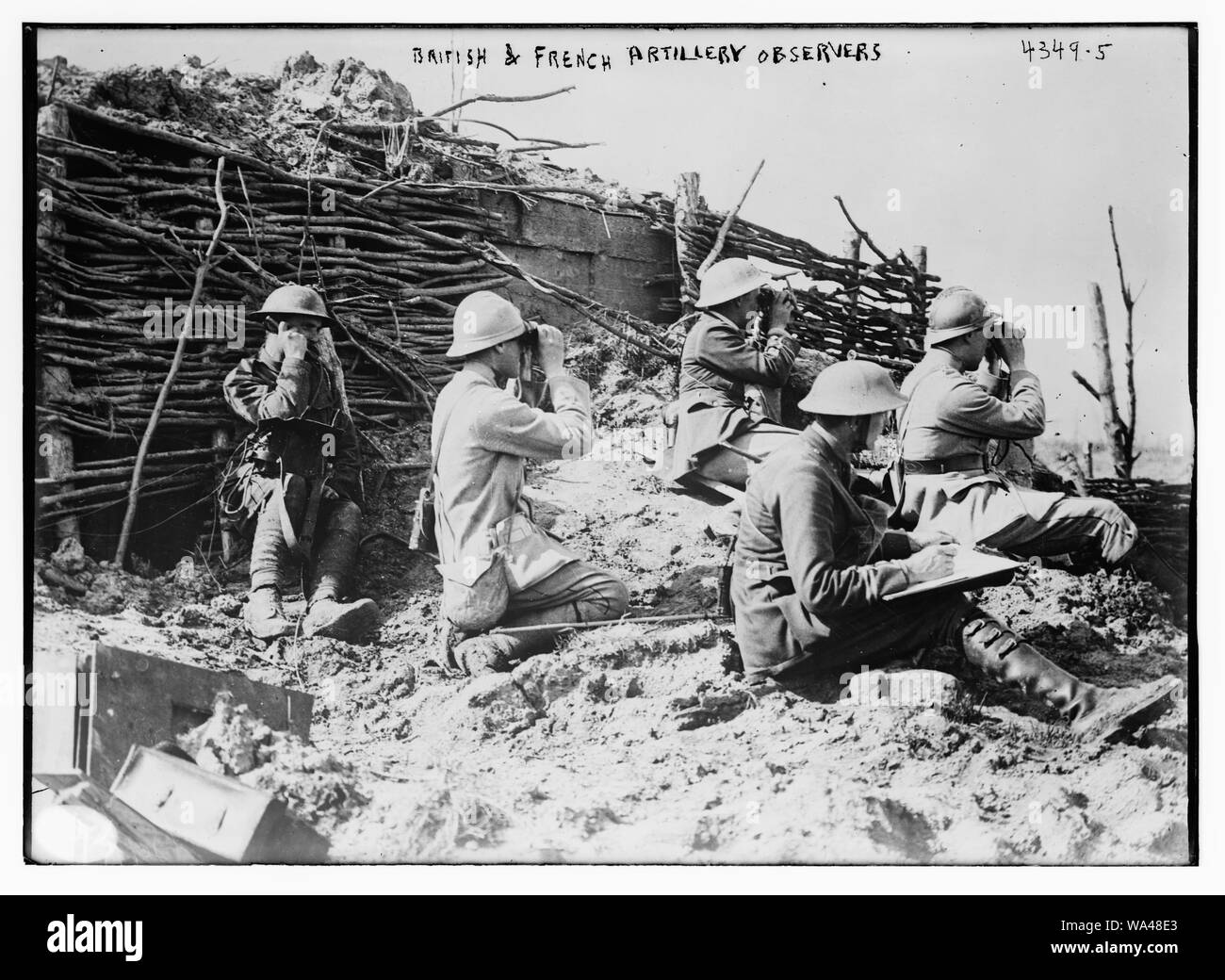 Army fire support personnel Cut Out Stock Images & Pictures - Alamy