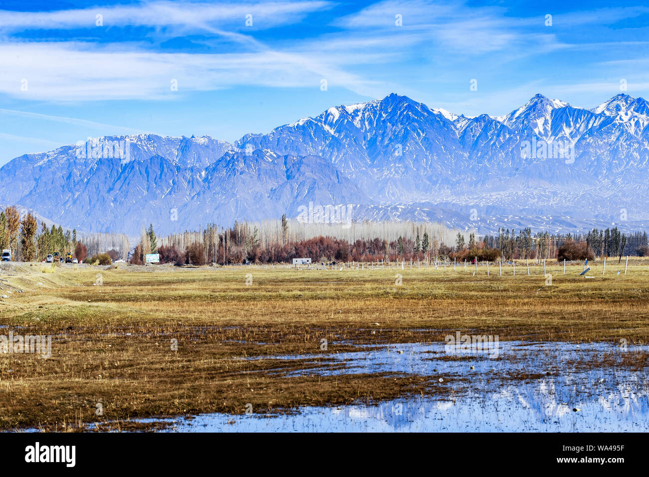 Tianshan lake and snow mountain hi-res stock photography and images - Alamy