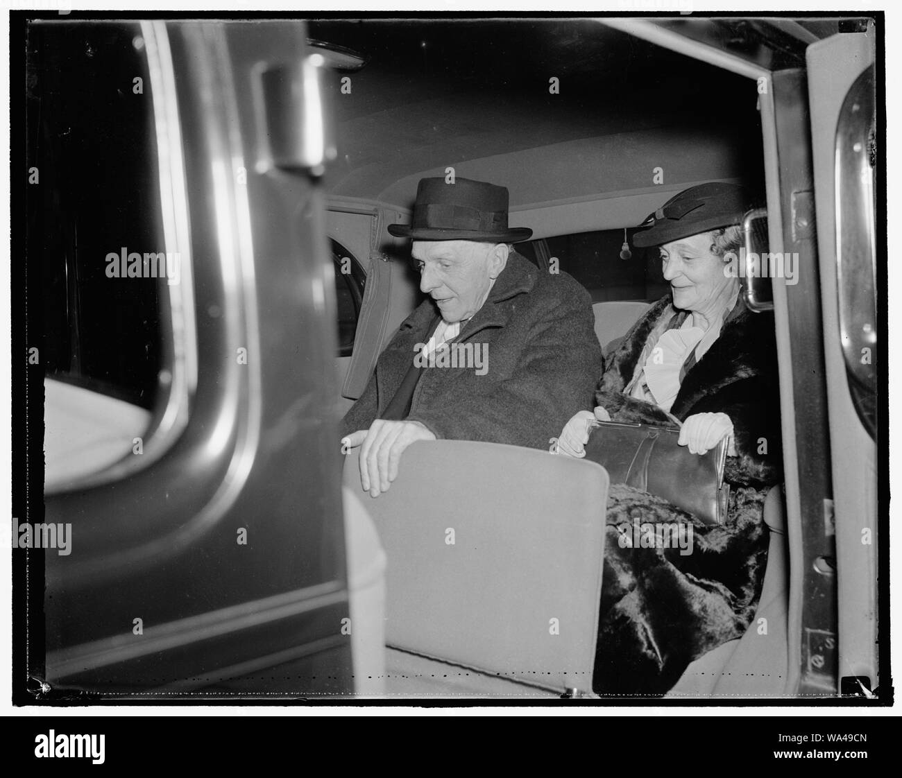 Lady cecil hi-res stock photography and images - Alamy