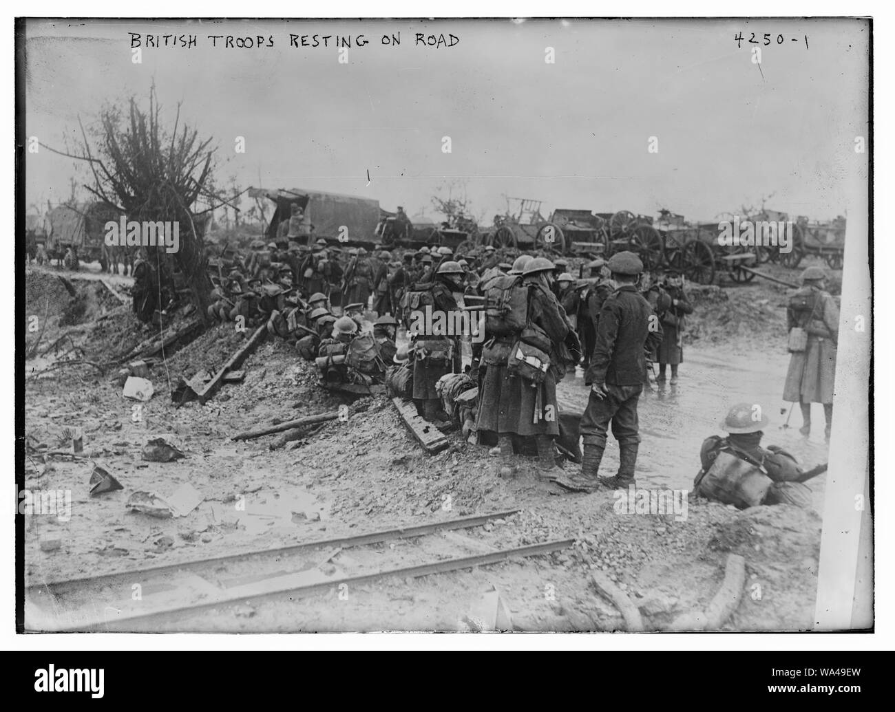 British field uniform hi-res stock photography and images - Alamy