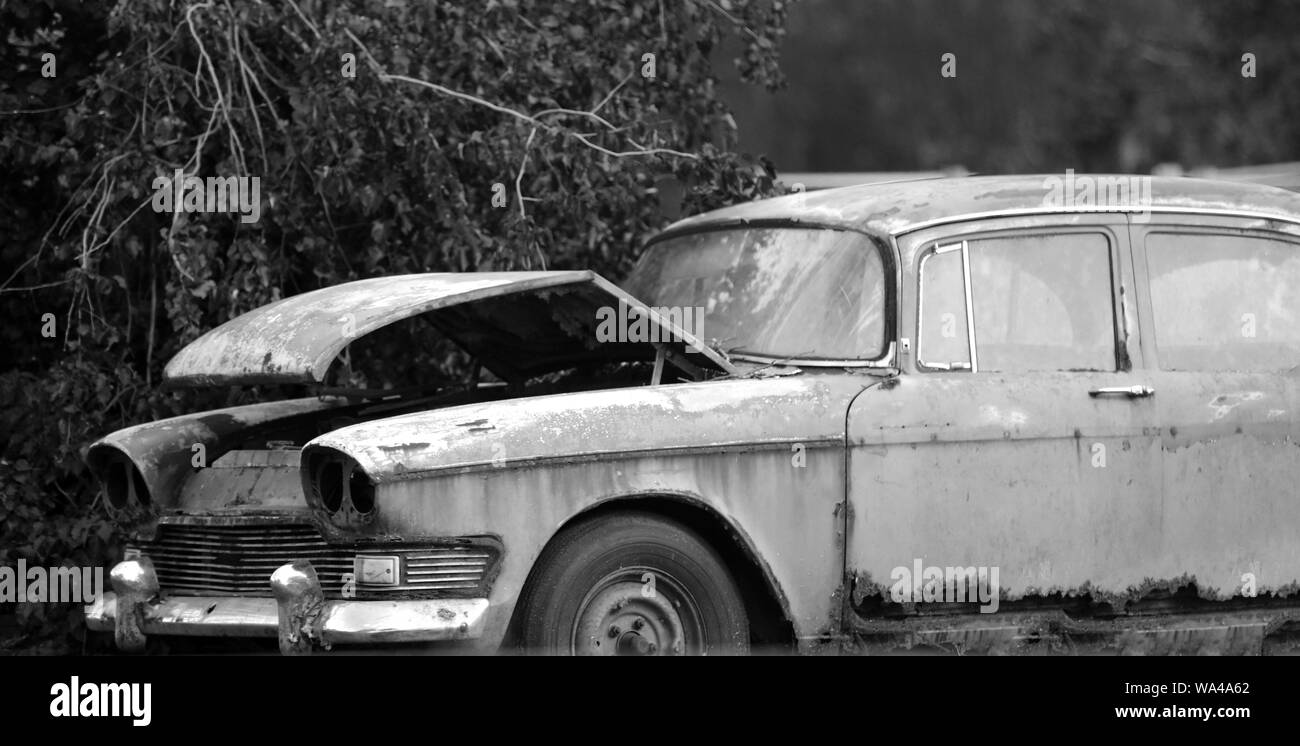 Car wreck car cemetery rust bucket Stock Photo - Alamy