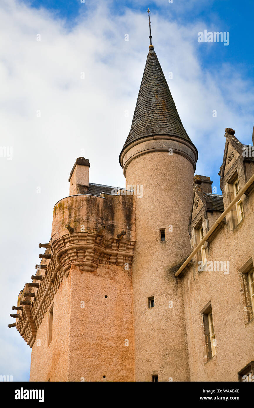 Macbeths castle hi-res stock photography and images - Alamy