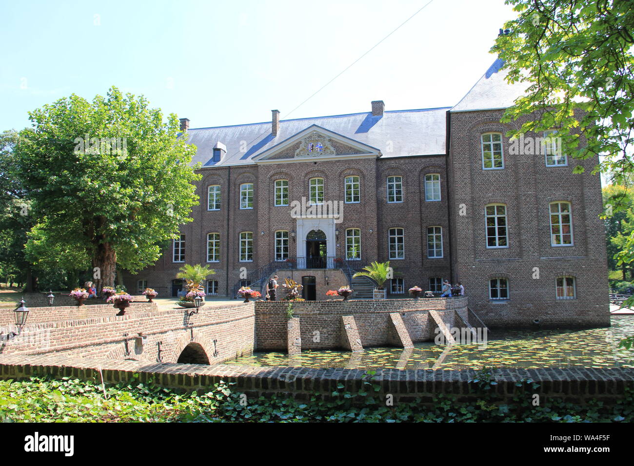 Arcen castle and gardens, The Netherlands Stock Photo - Alamy