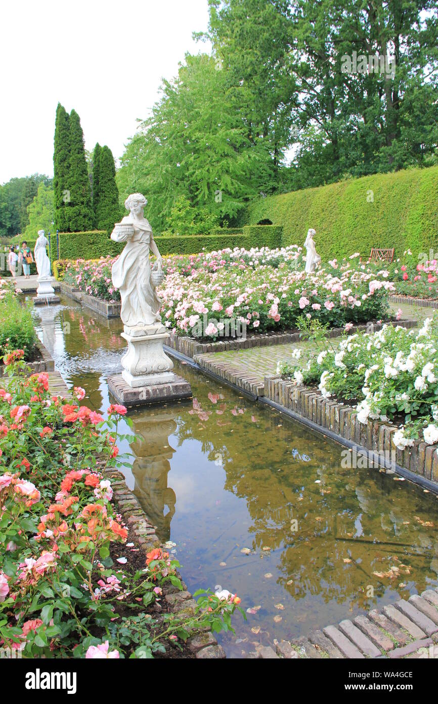 Arcen castle and gardens, The Netherlands Stock Photo - Alamy