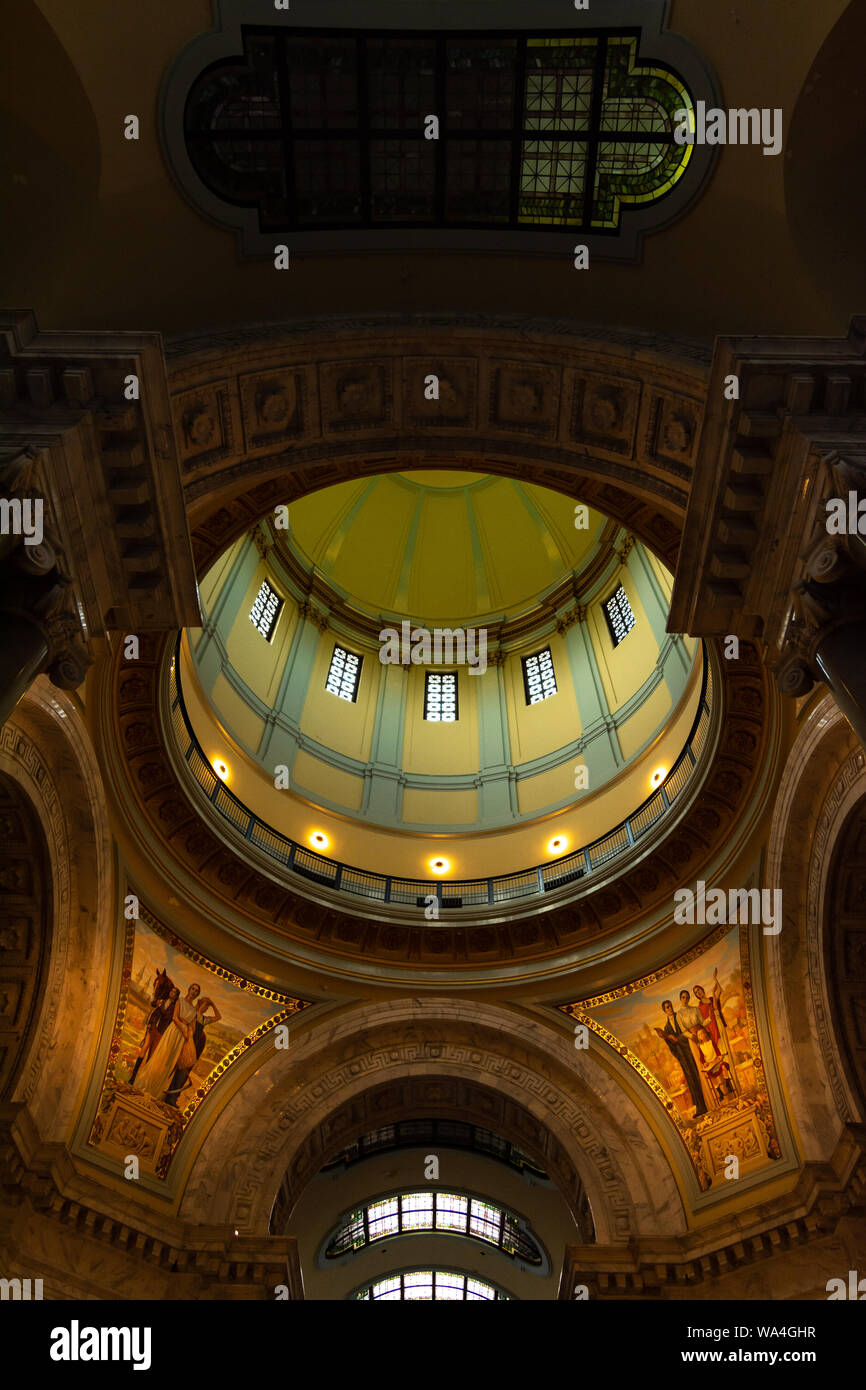 Inside interior indoors dome glass atrium hi-res stock photography and ...