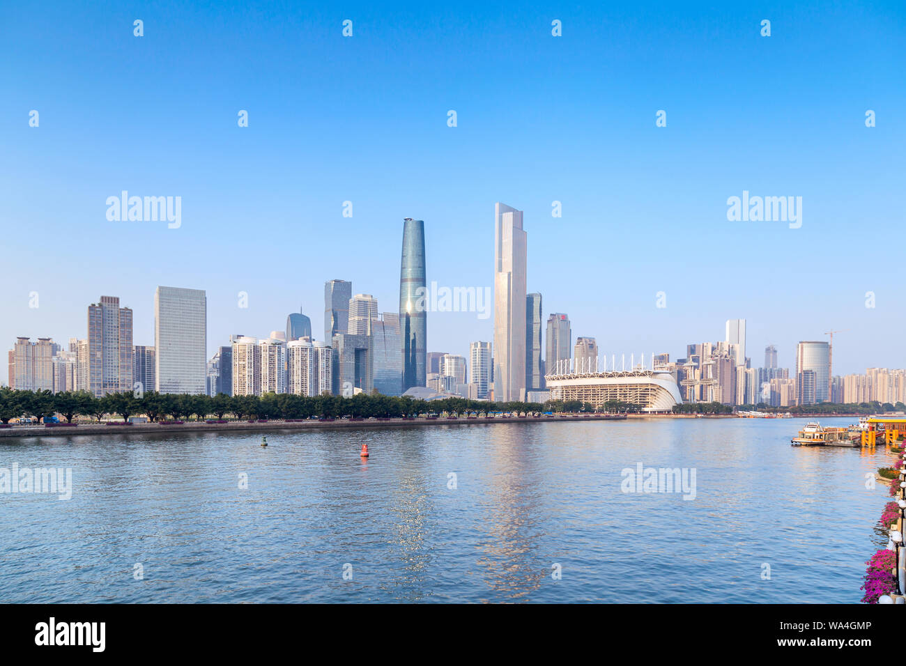Sunset guangzhou canton tower liede hi-res stock photography and images ...