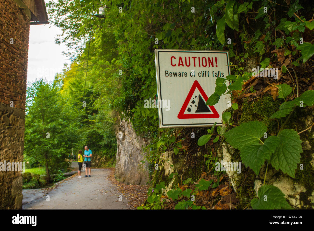 Cliff fall sign Stock Photo - Alamy