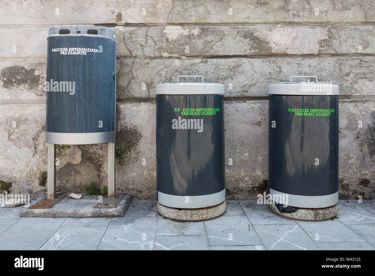 Battery recycling bin hi-res stock photography and images - Alamy
