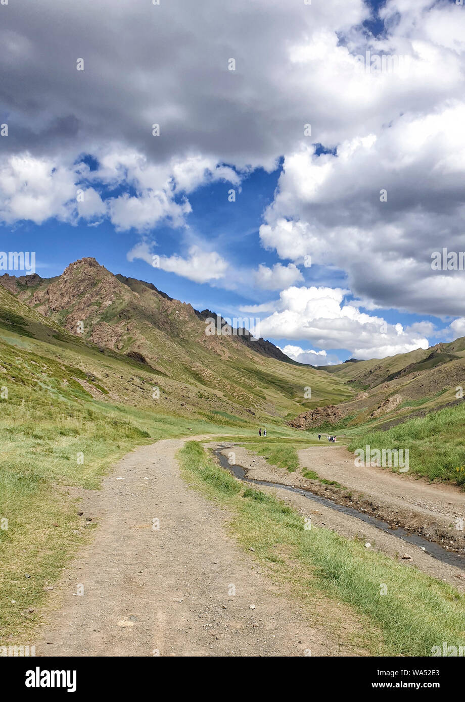 Yol valley hi-res stock photography and images - Alamy