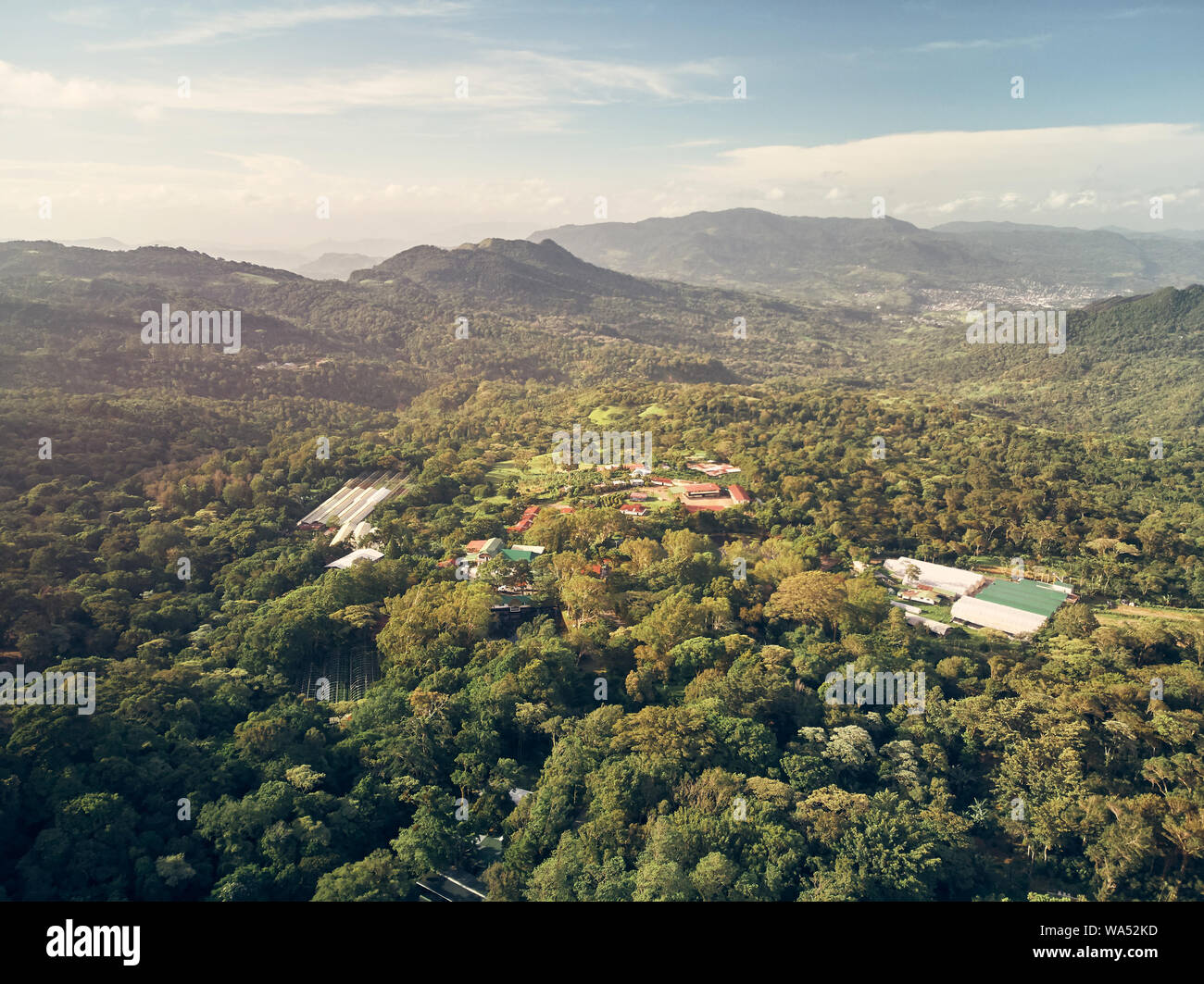 Nicaragua green landscape big cloud hi-res stock photography and images ...